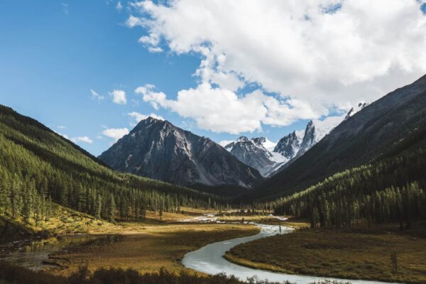 Mt Altai: A Peak in the Altai Mountains' 4 Facts