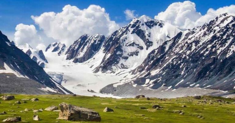 Mt Altai: A Peak in the Altai Mountains' 4 Facts