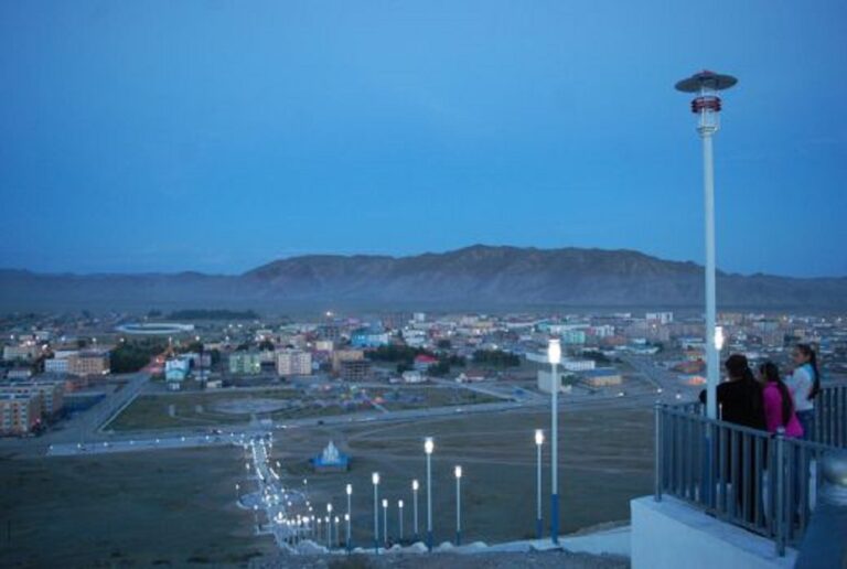 Bayankhongor Province: A Glimpse into Mongolia's Heartland